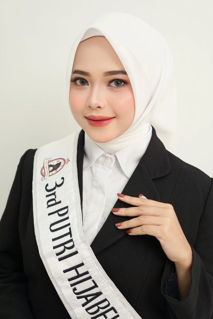 Rista Nuri Andriani – Jabar - Putri Hijabfluencer Indonesia